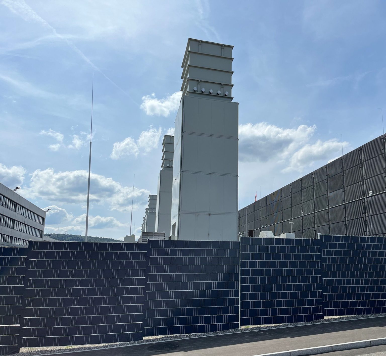 Braden Group Delivers 8 New TM2500 Highly Acoustic Exhaust Stacks in ...